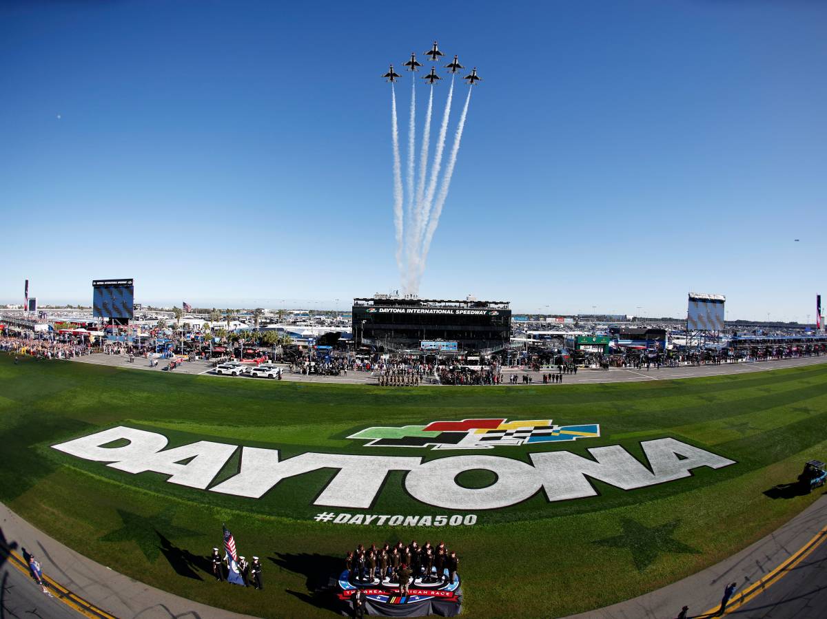 Daytona: Heartache, Triumph & Chaos – The Wave Around | NASCAR and ...